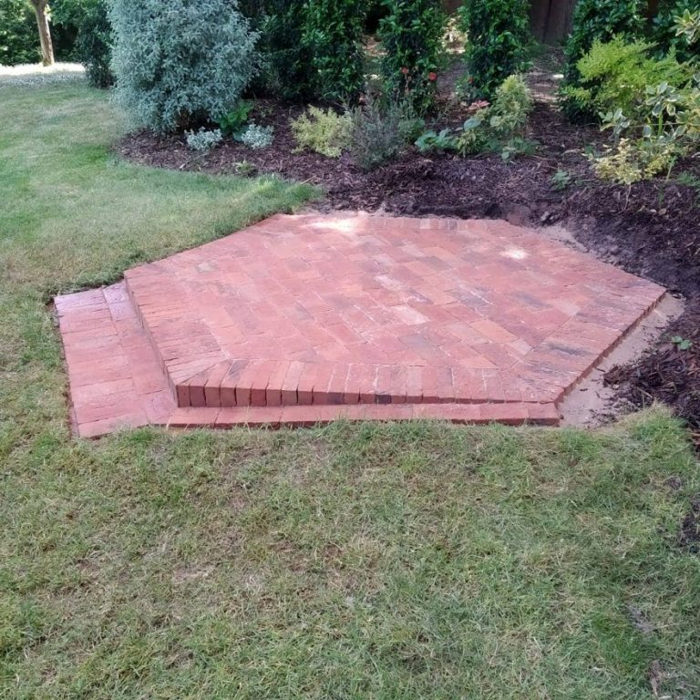 Cedar Roof Lavenham - Lead Hip Caps | Birstall Garden & Leisure