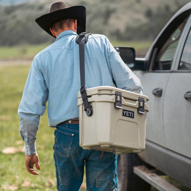 YETI Roadie 15 - TAN Cool Box | Birstall
